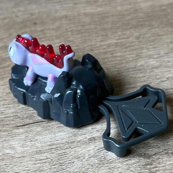 Disney | Toys | Disney Frozen 2 Salamander Toy With Launcher Mcdonalds ...